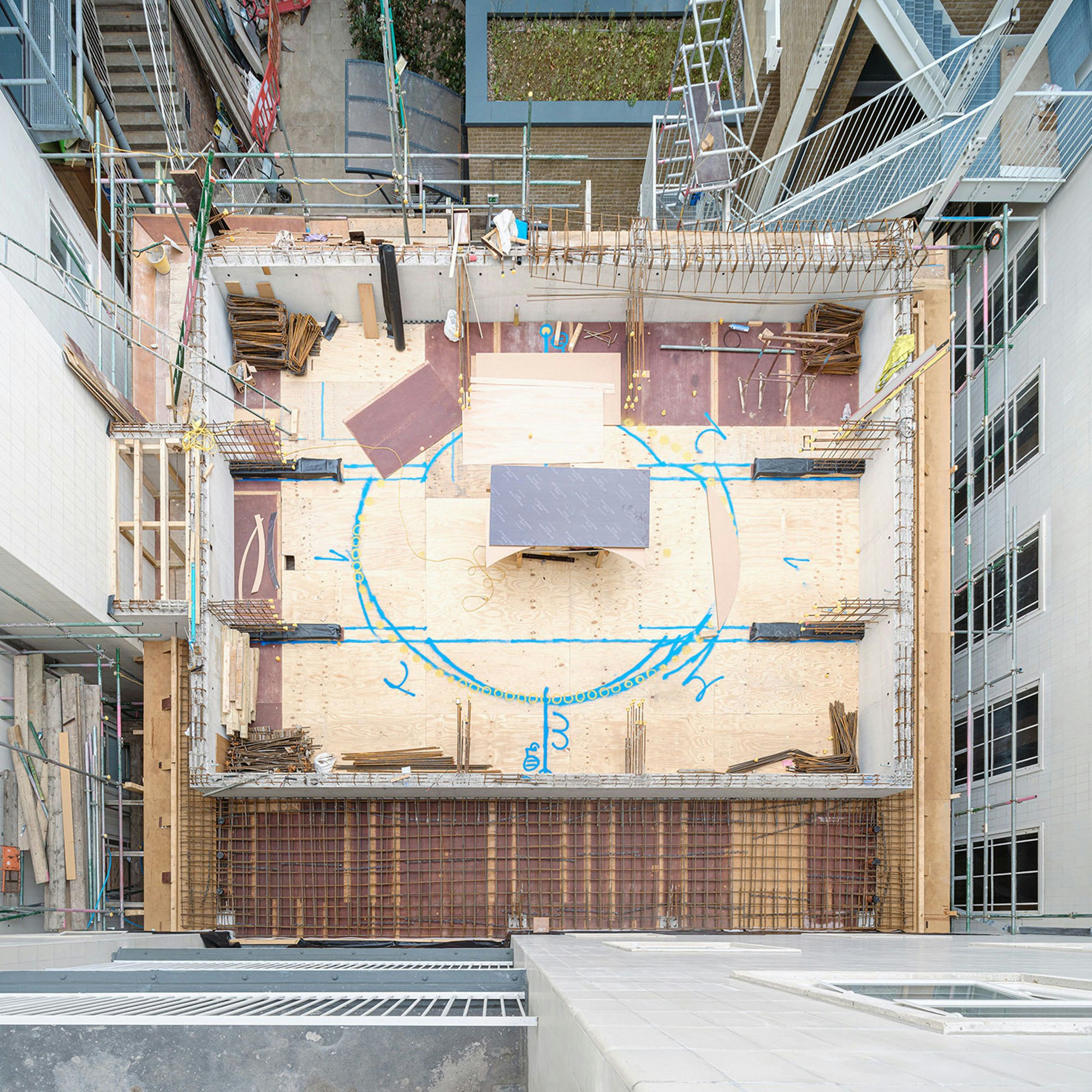 Mamma Mia! The Party On Site - Haworth Tompkins